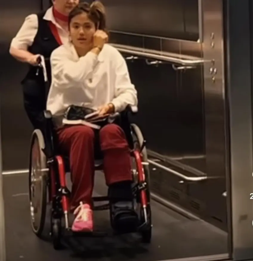 Watch: Emma Raducanu shows ‘unorthodox’ preparation for AO after bad ...