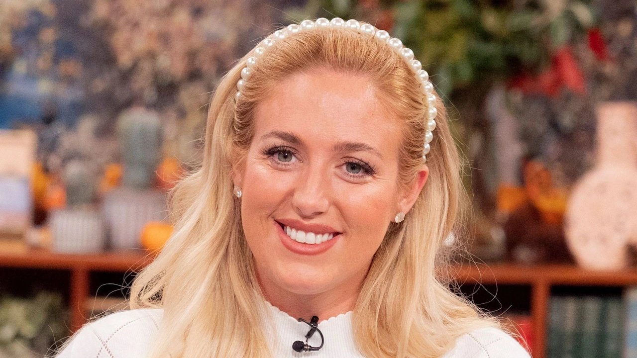 Paris Fury shares glamorous photo of mini-me daughter Venezuela for ...